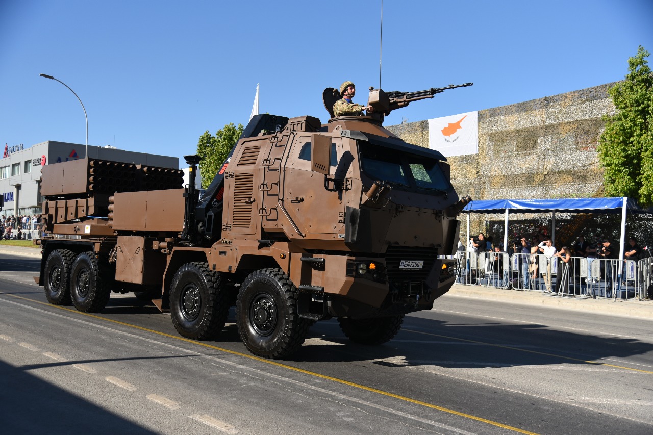 Μεταφέρθηκαν αιφνιδιαστικά με άκρα μυστικότητα δύο Μοίρες ρουκετοβόλων ...